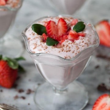 Perfect Vegan Strawberry Mousse - Veganosity